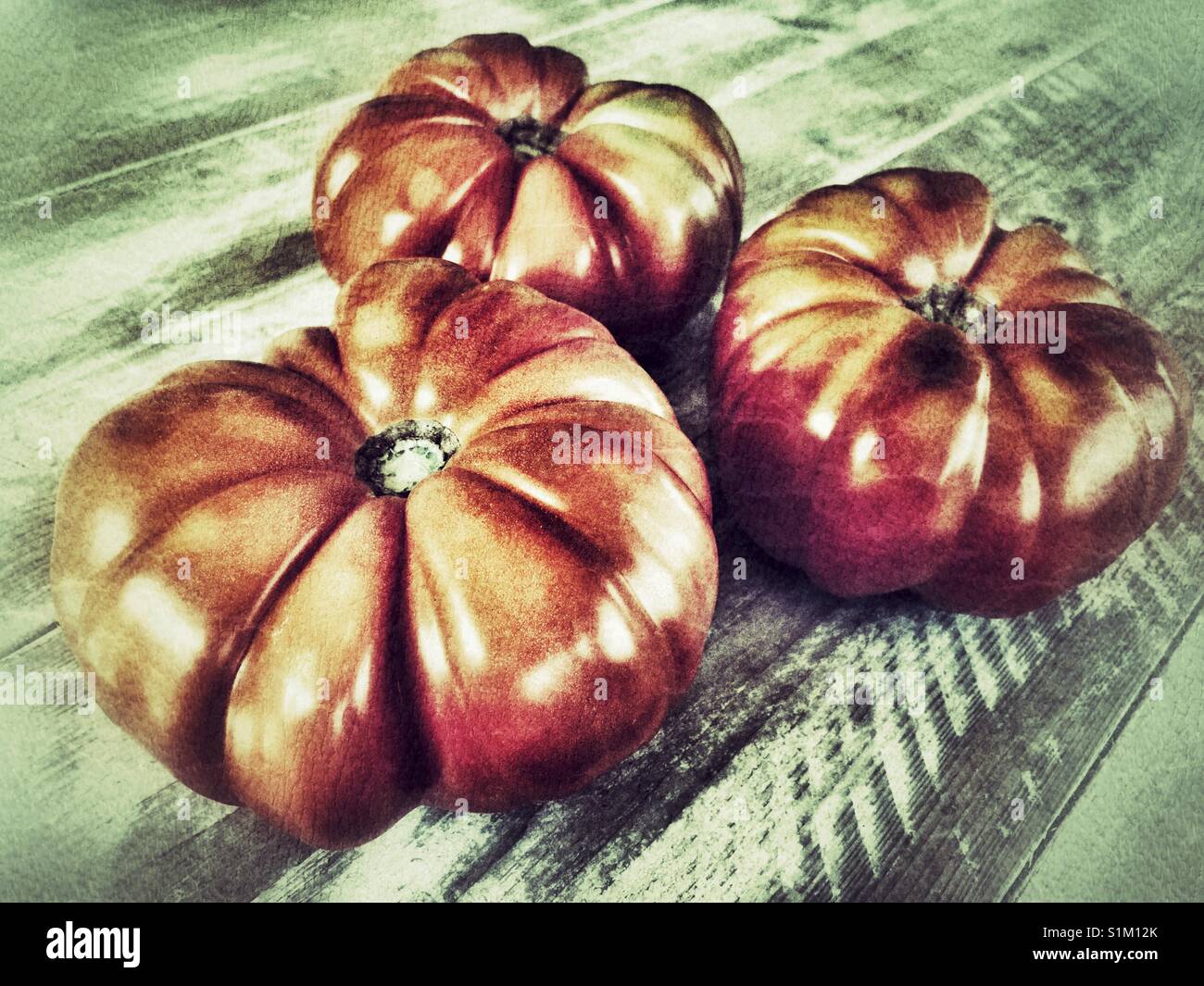 Beef tomatoes hi-res stock photography and images - Alamy