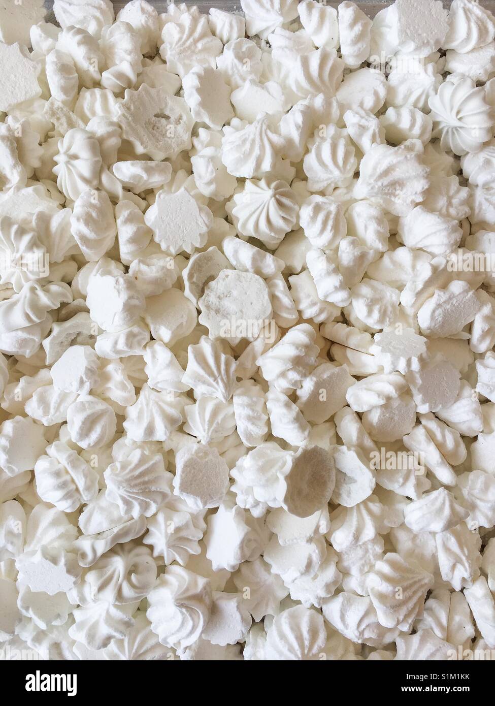 Meringue sweets hi-res stock photography and images - Alamy