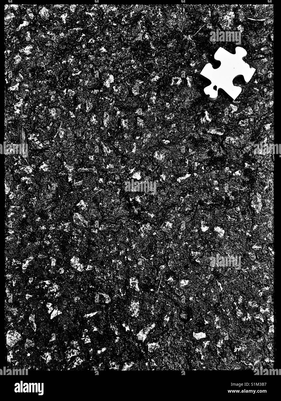 Incomplete jigsaw hi-res stock photography and images - Alamy