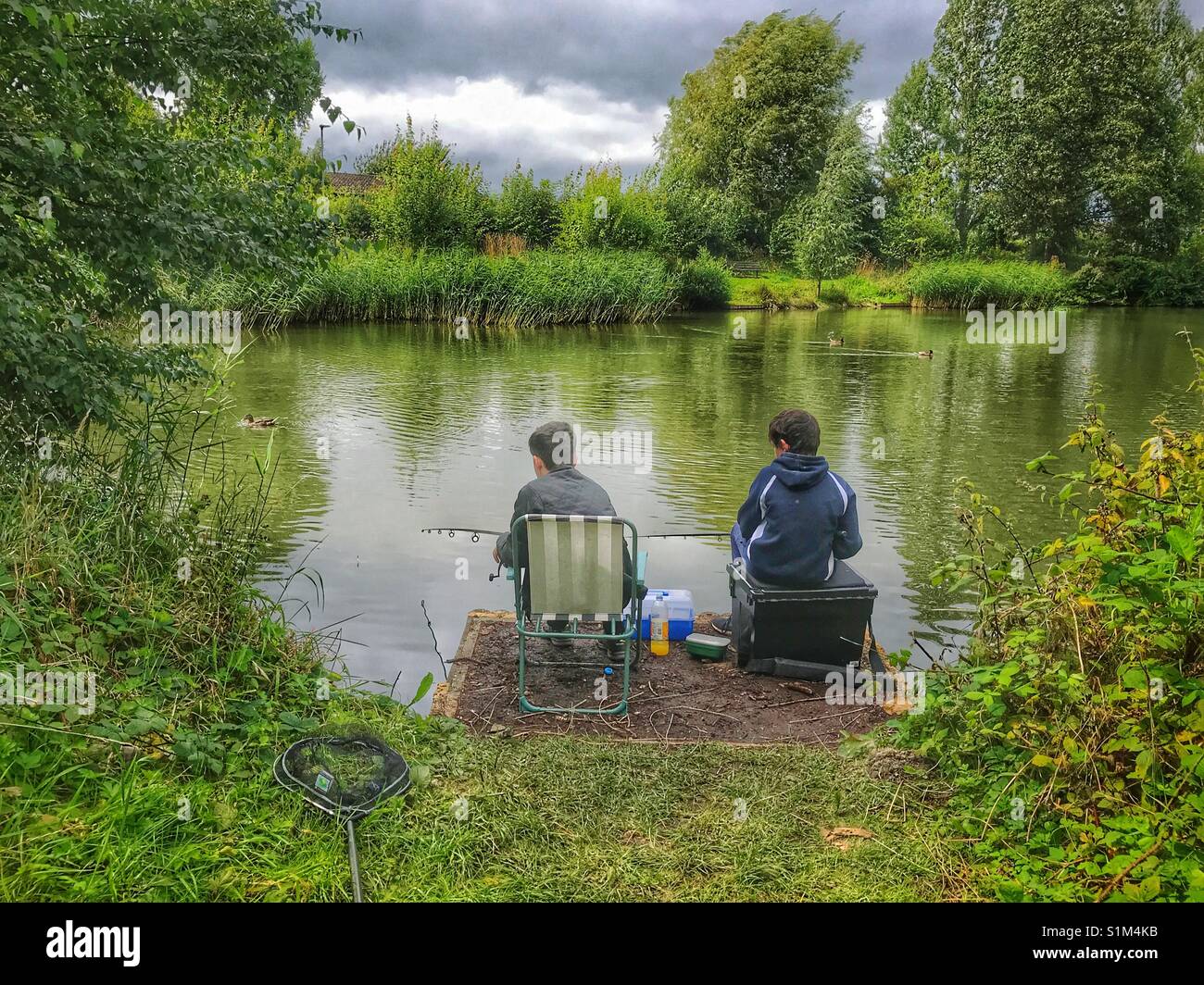 Young lads hi-res stock photography and images - Alamy