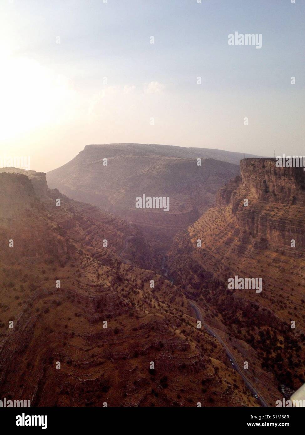 Hawler hi-res stock photography and images - Alamy