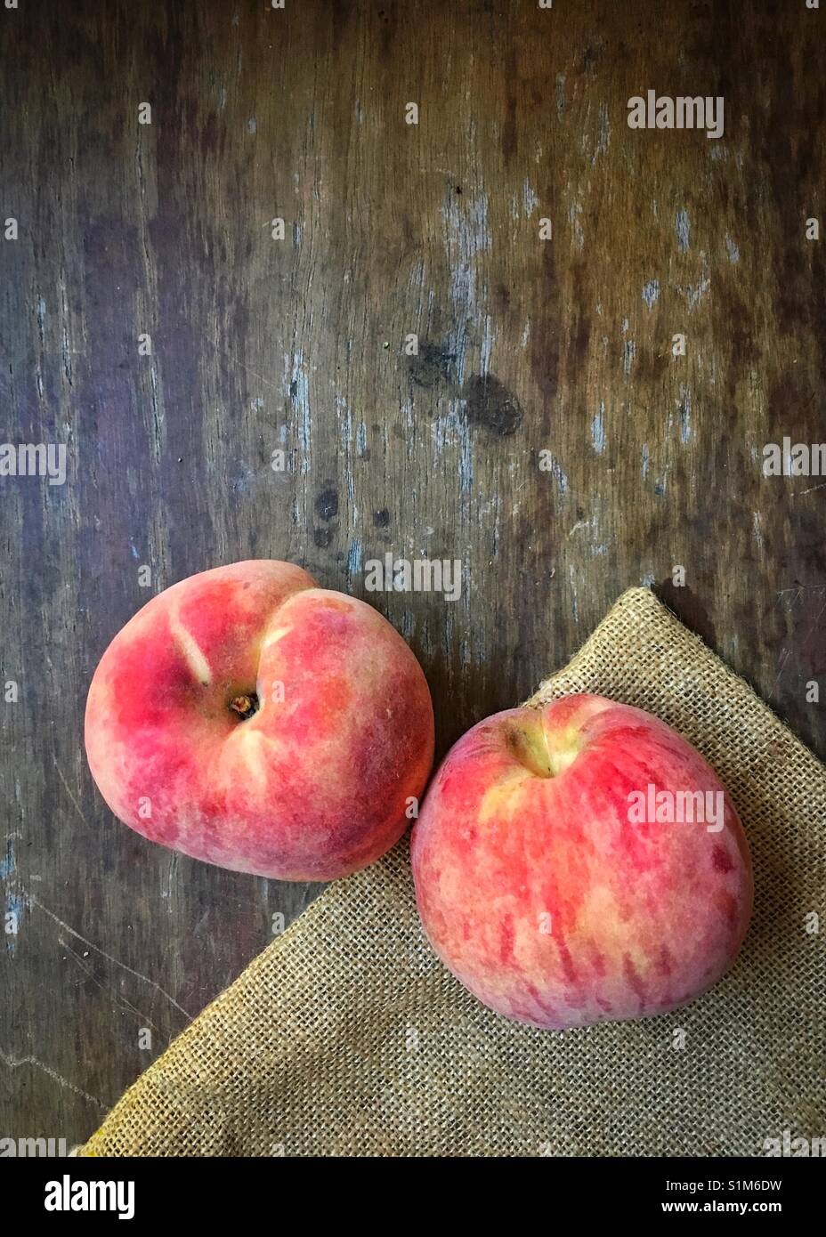 Peach wooden hi-res stock photography and images - Alamy