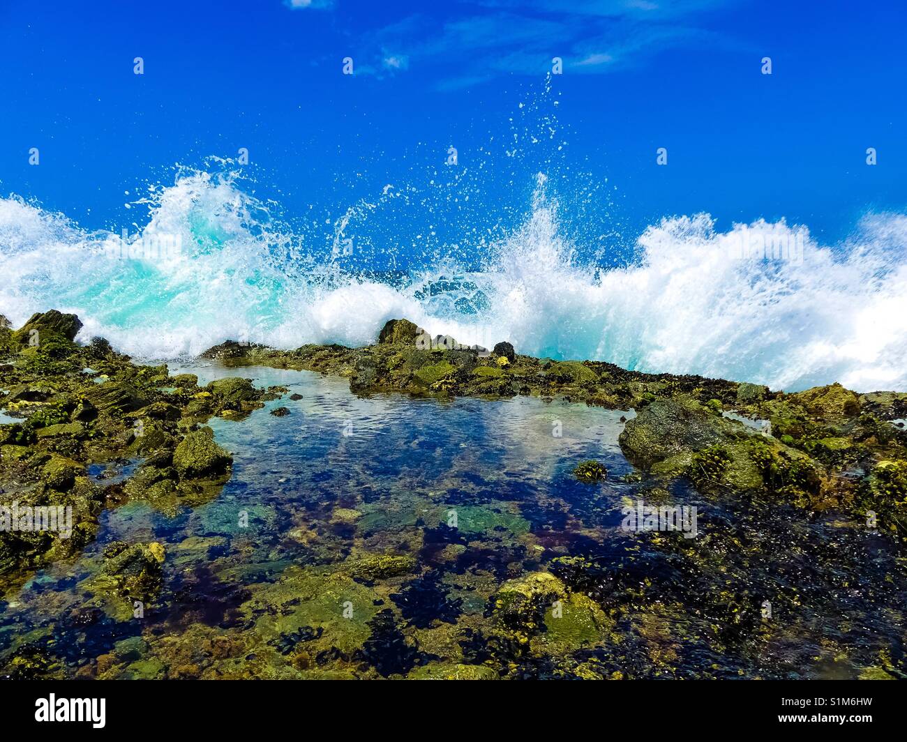 Laguna waves hi-res stock photography and images - Alamy