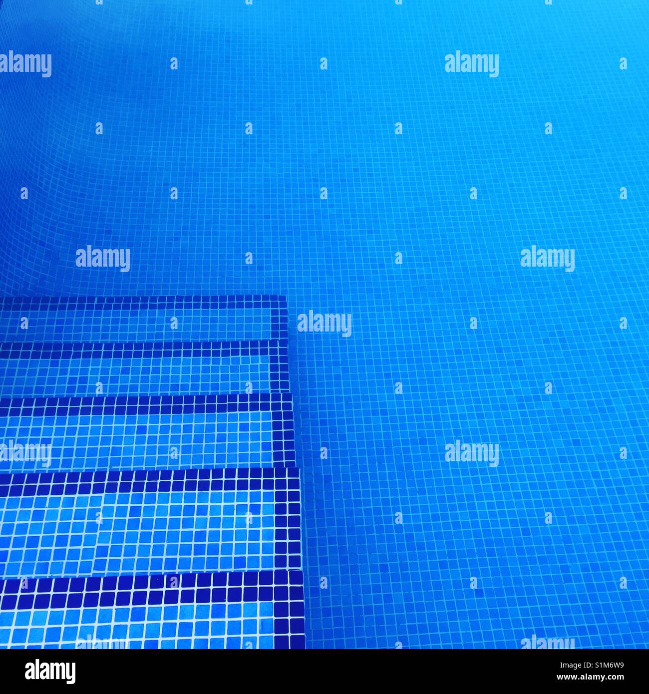 Swimming pool steps hi-res stock photography and images - Alamy