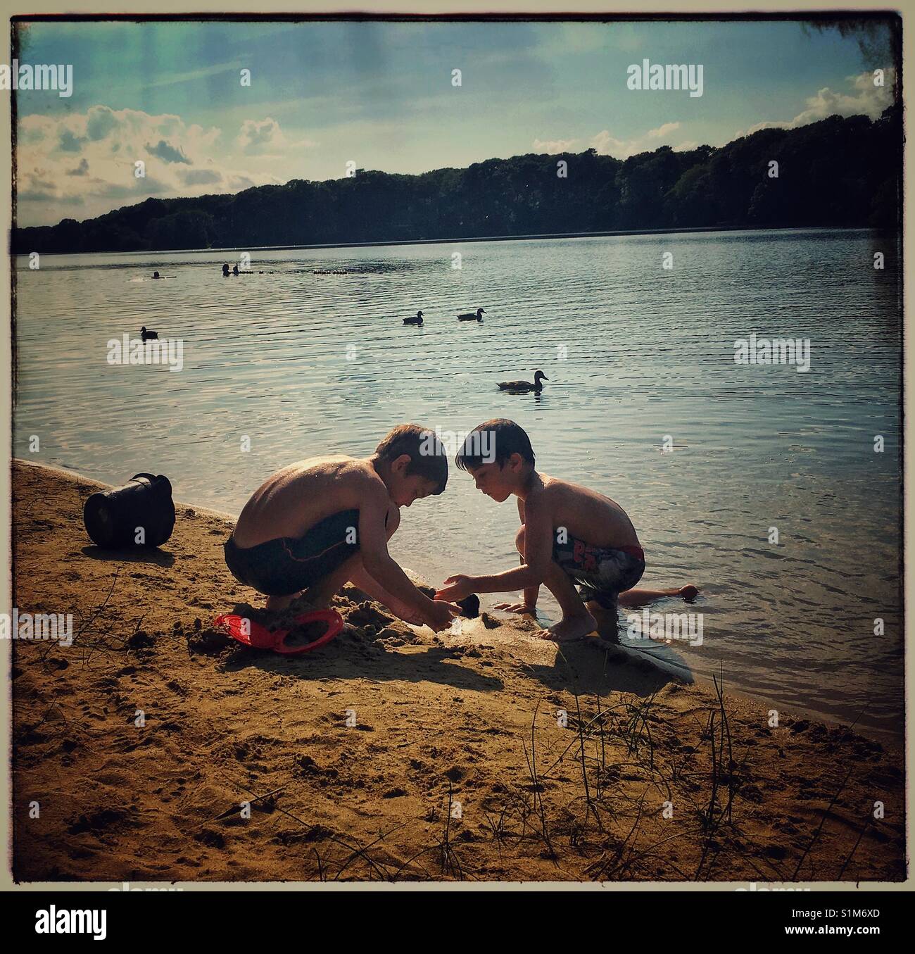 Sand ducks hi-res stock photography and images - Alamy