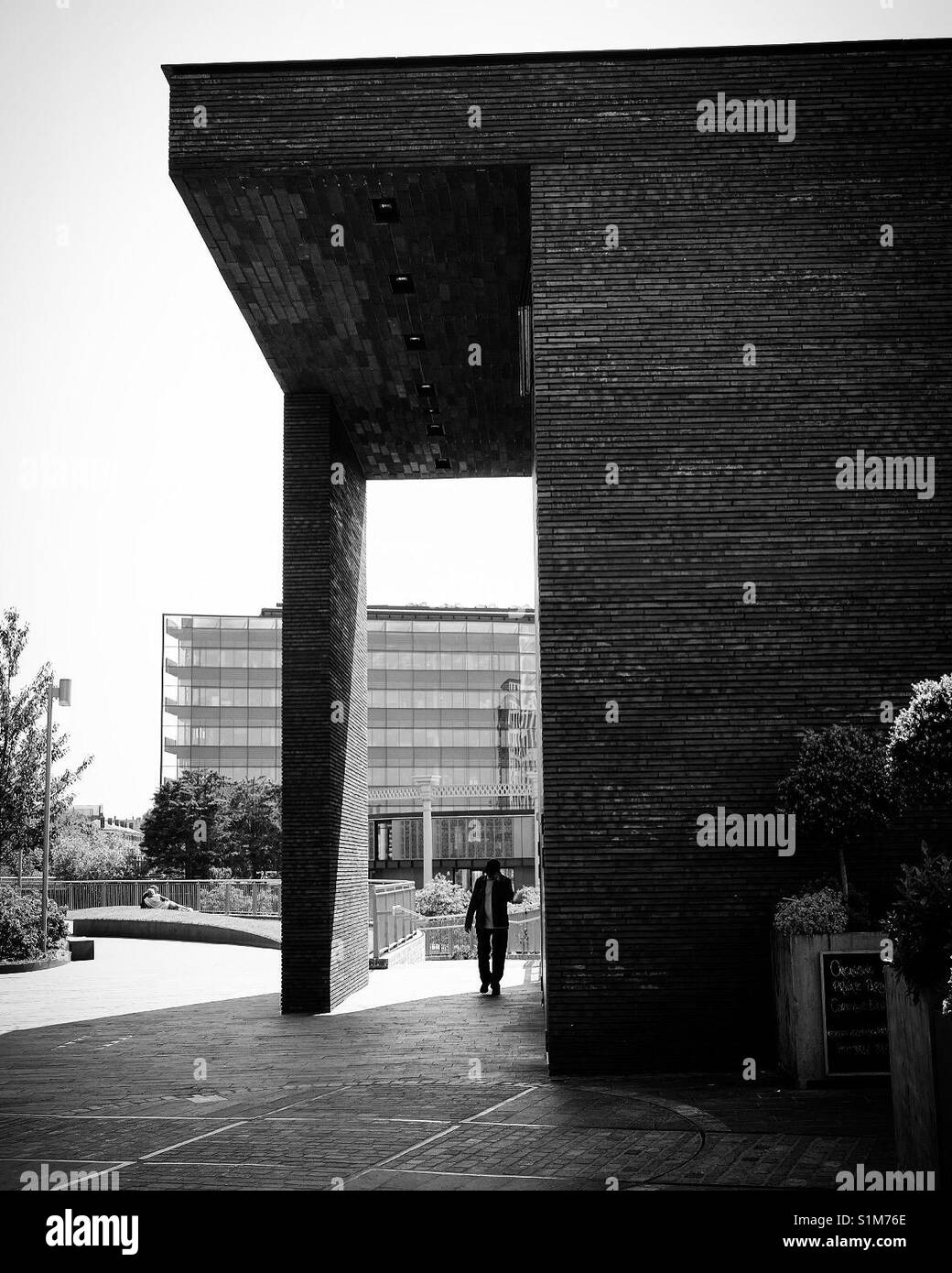 Granary Square, London Kings Cross, England Stock Photo - Alamy