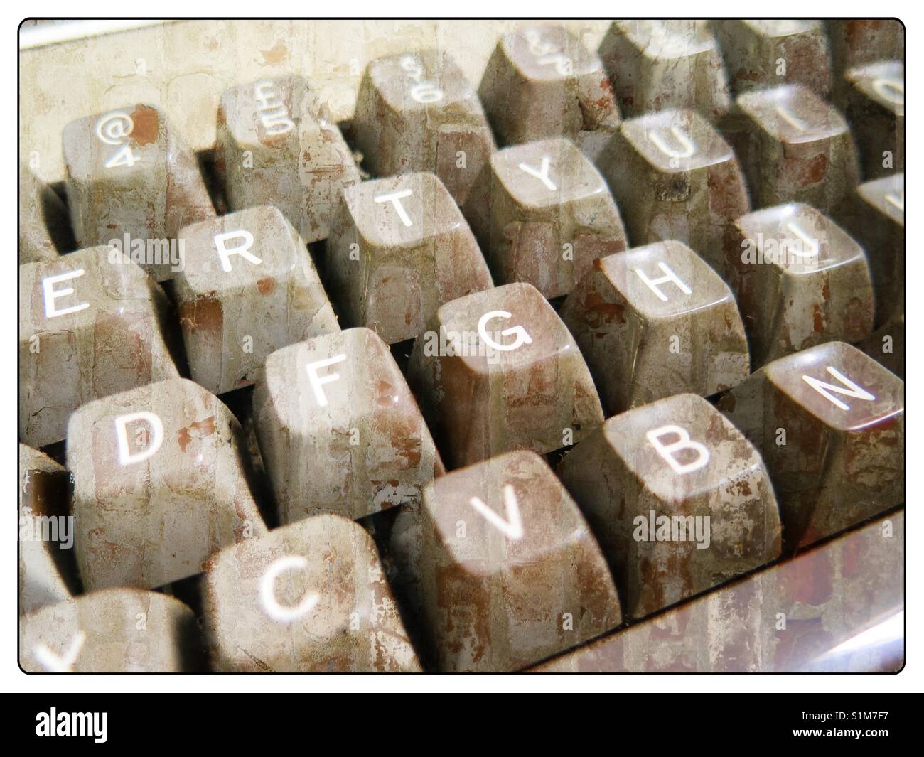 Vintage computer 80s hi-res stock photography and images - Alamy