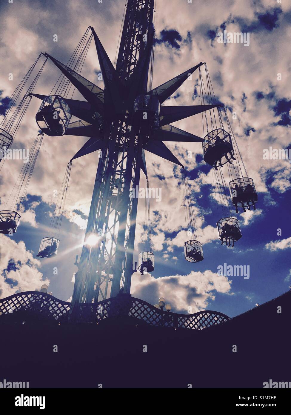 London fun fair hi-res stock photography and images - Alamy