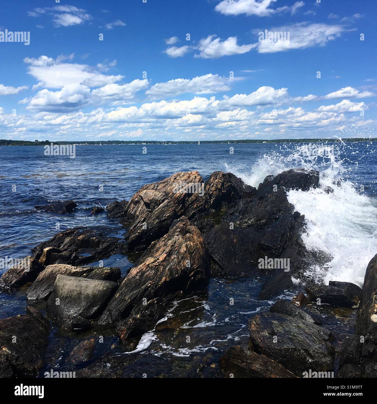 Waves atlantic ocean hi-res stock photography and images - Alamy
