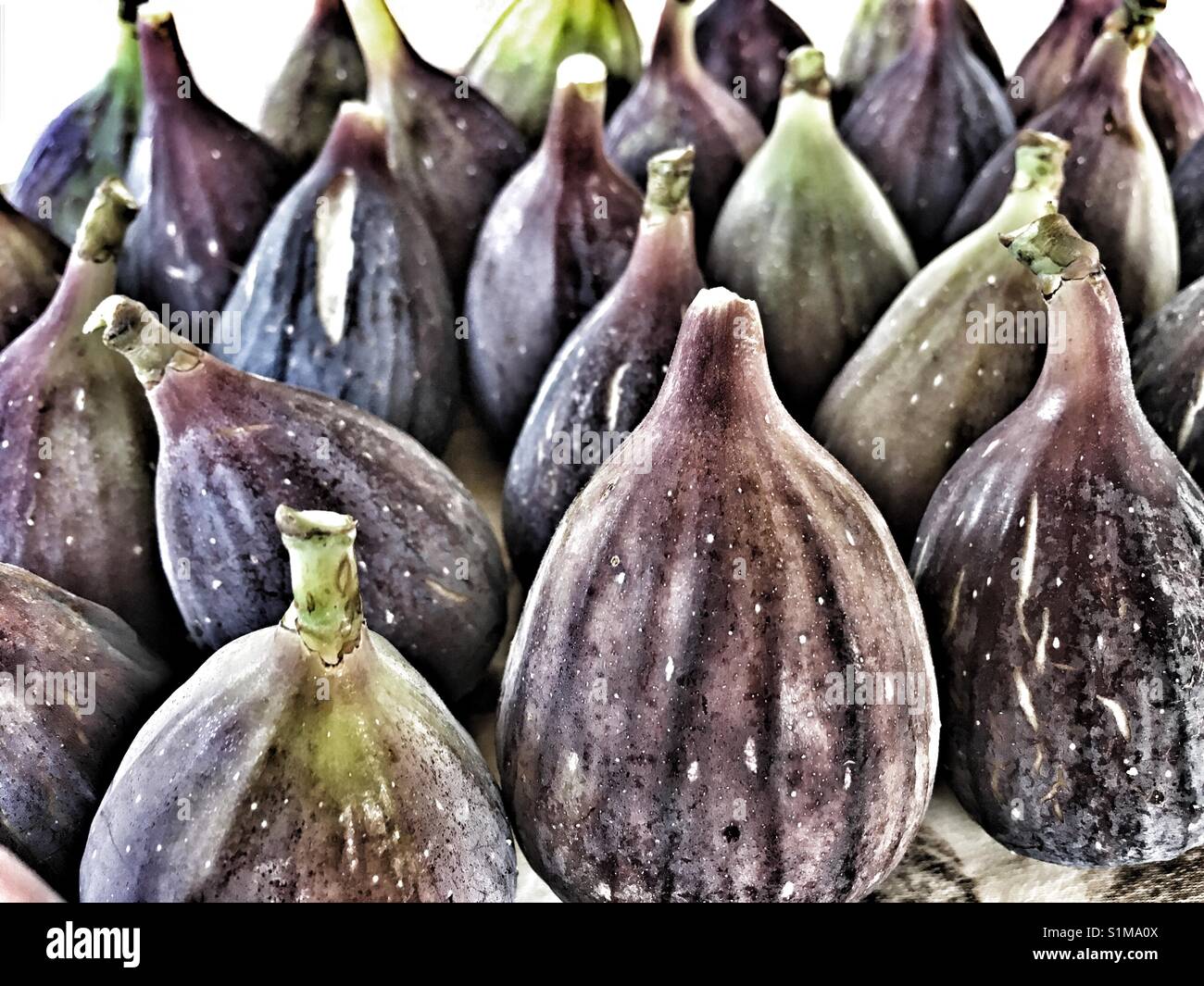 Organic fig hi-res stock photography and images - Alamy