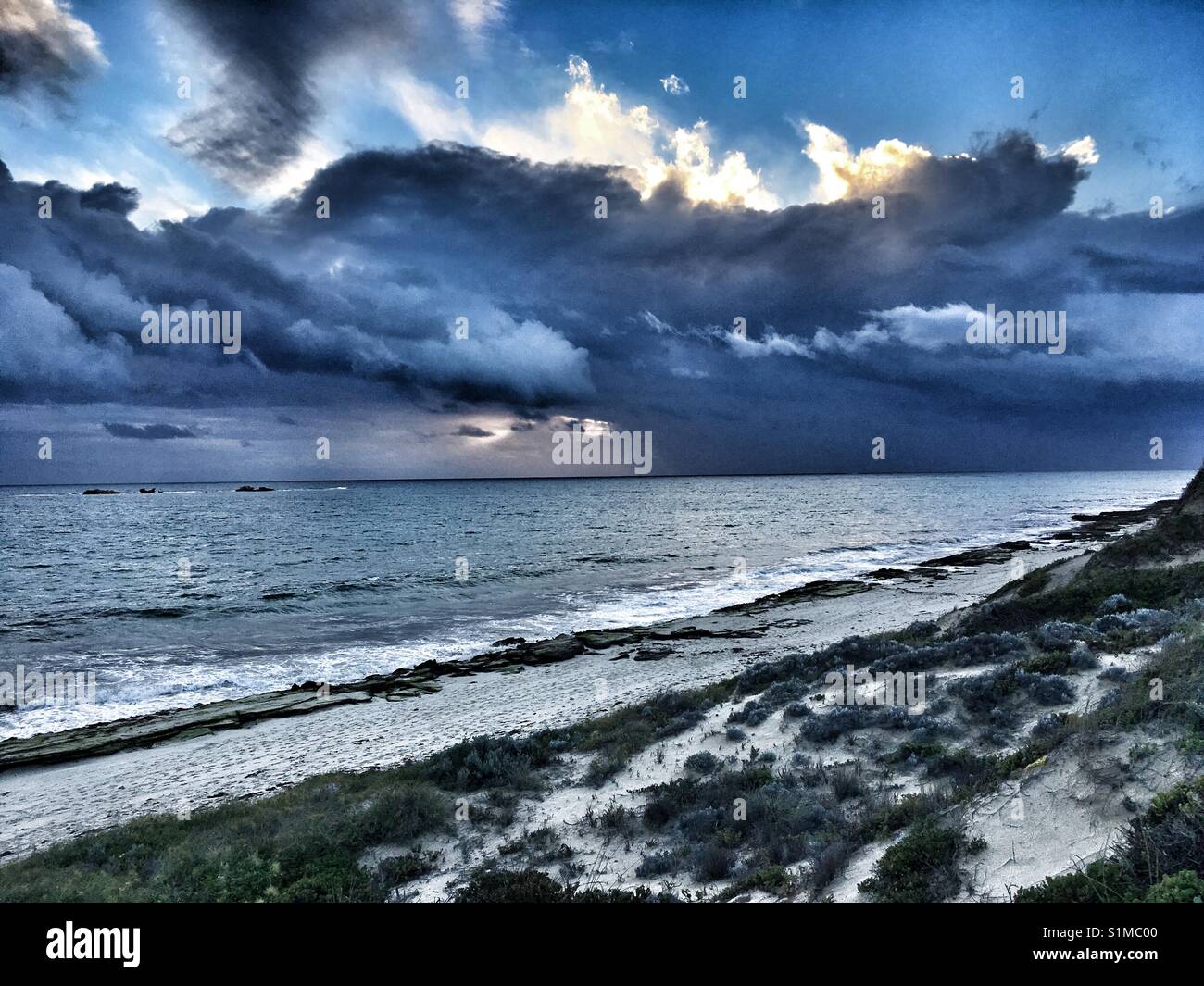 Rain ocean storm hi-res stock photography and images - Alamy