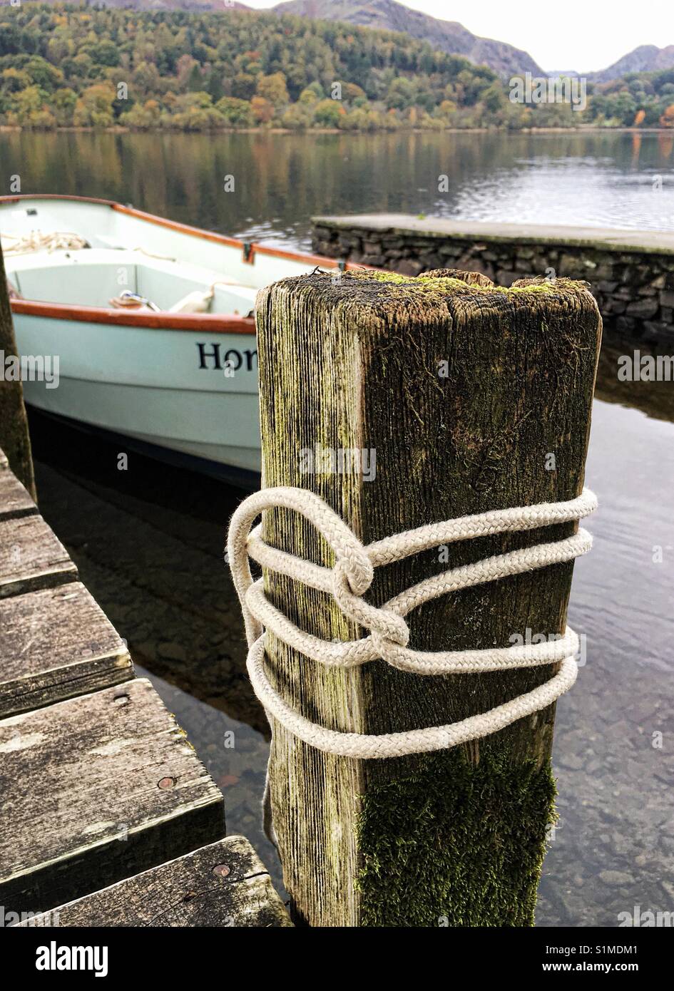 Sailing knot hi-res stock photography and images - Alamy