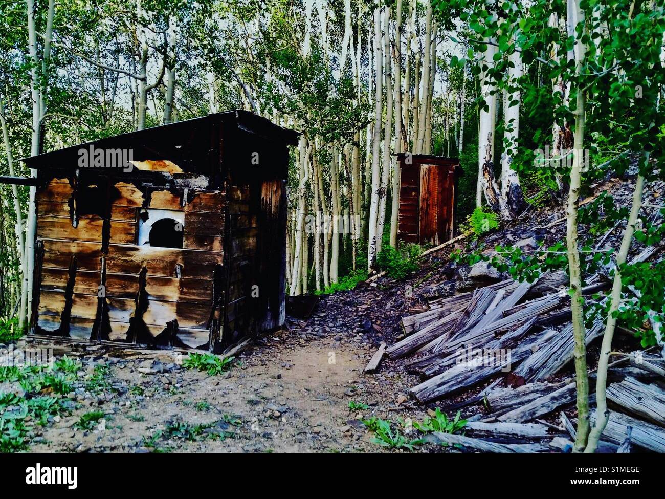 Old mining cabins hi-res stock photography and images - Alamy