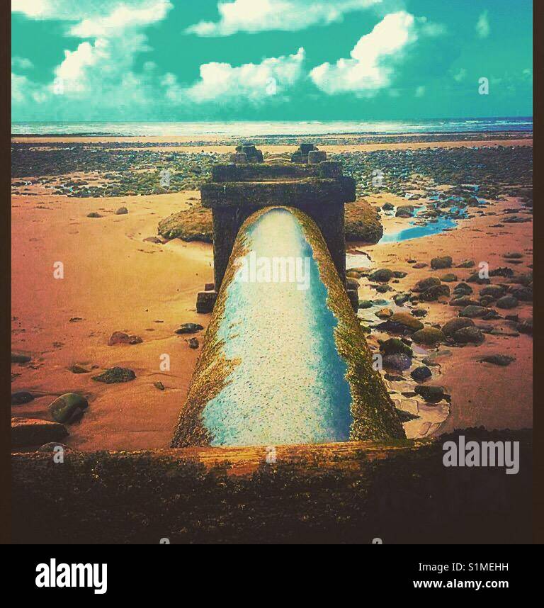 Beach, pipe, view, sun, sunshine, sea, seaside, U.K., Great Britain ...
