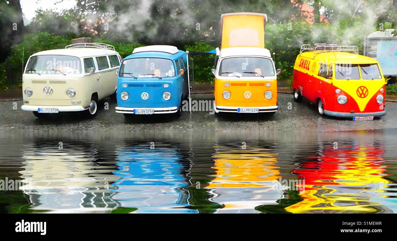 Colors and cars in the rain...! Stock Photo - Alamy