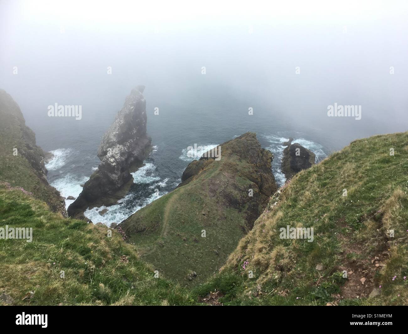 Waves mist hi-res stock photography and images - Alamy