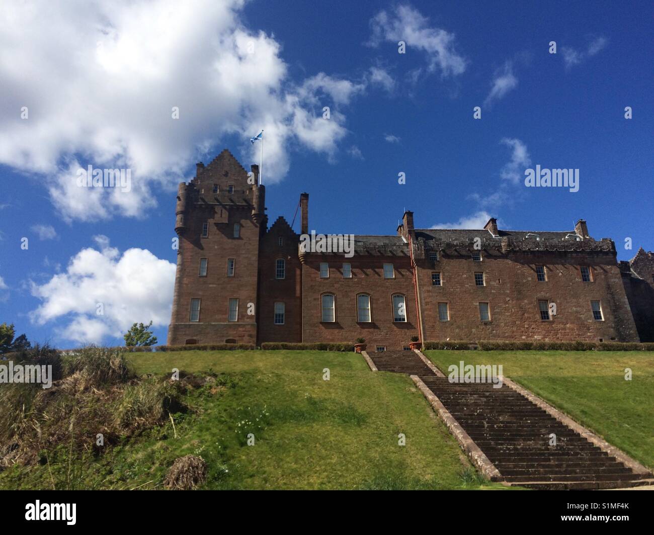 Brodick castle hi-res stock photography and images - Alamy