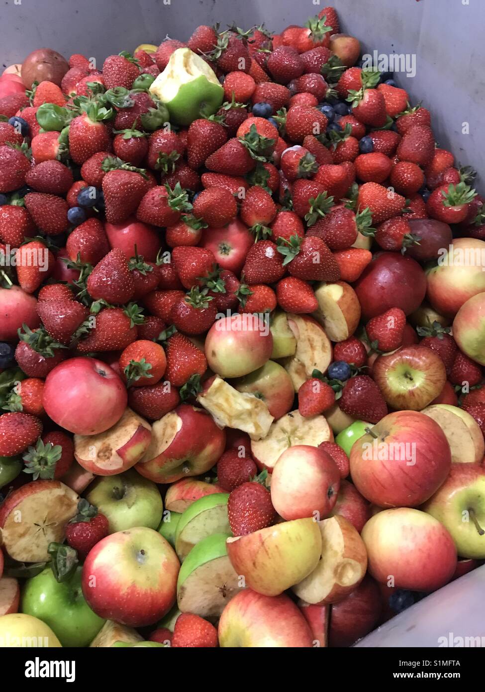 Waste fruit hi-res stock photography and images - Alamy