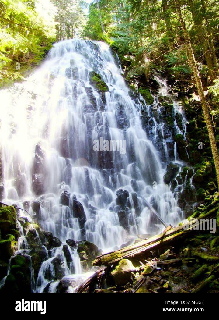 Ramona Falls High Resolution Stock Photography and Images - Alamy