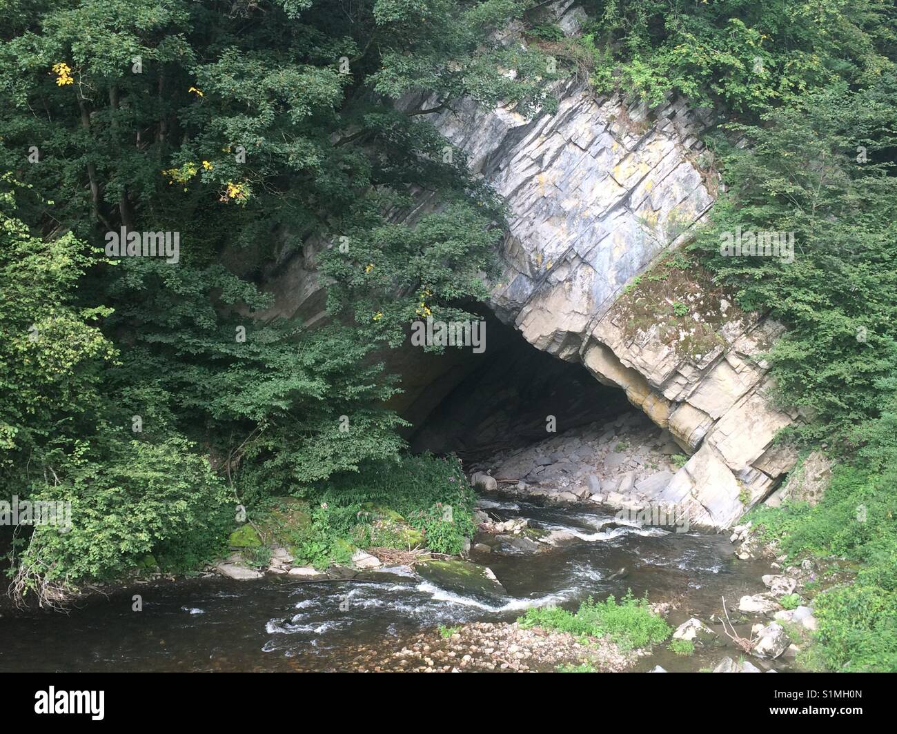 River cave hi-res stock photography and images - Alamy