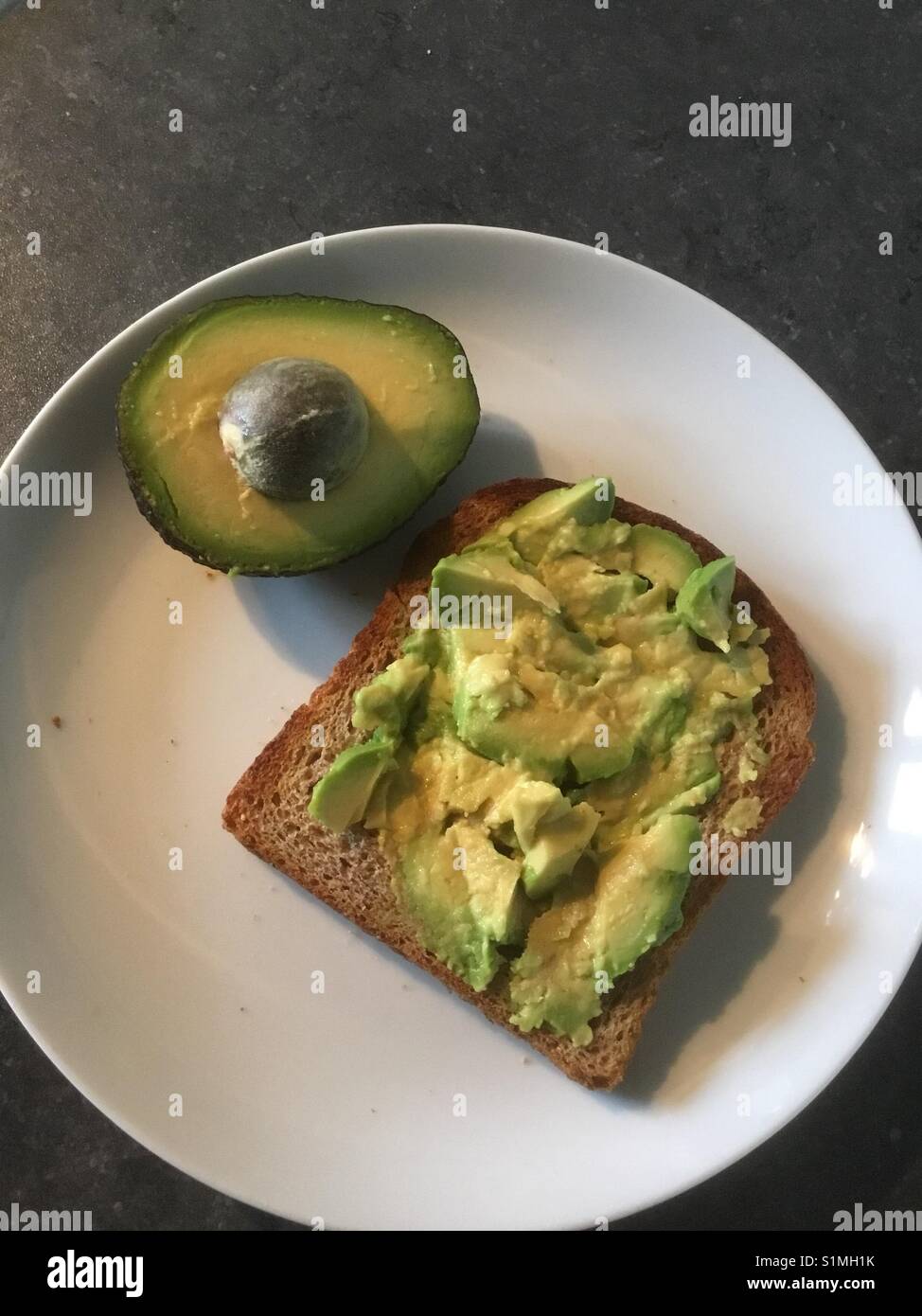 Mashed avocado hi-res stock photography and images - Alamy