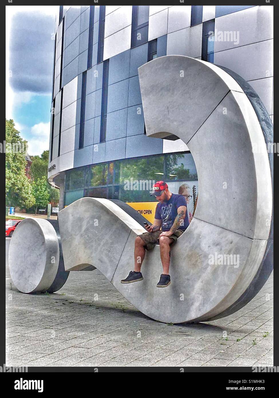 Giant question mark hi-res stock photography and images - Alamy