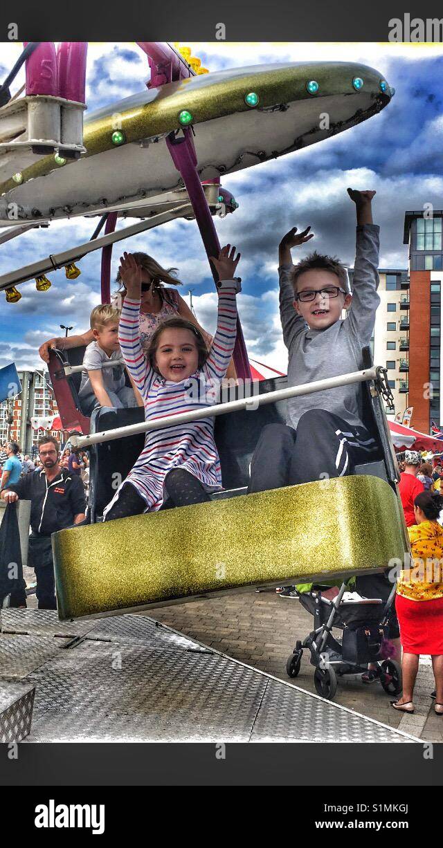 Fairground amusements hi-res stock photography and images - Alamy