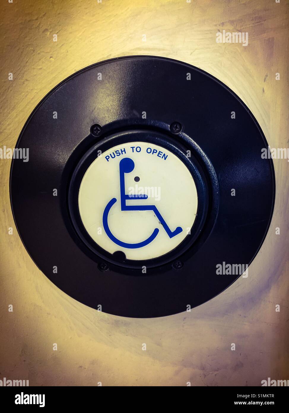 Push to open button hi-res stock photography and images - Alamy