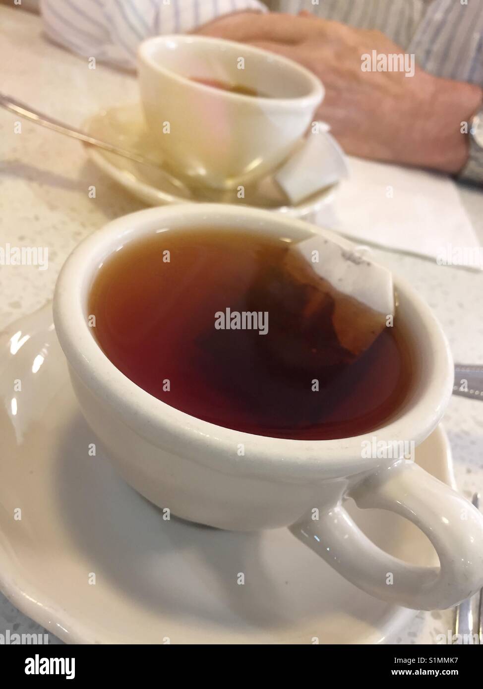 Diner table hi-res stock photography and images - Alamy