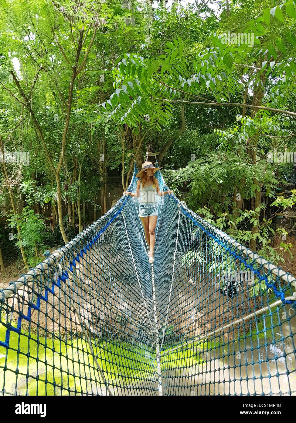 Crossing rope hi-res stock photography and images - Alamy
