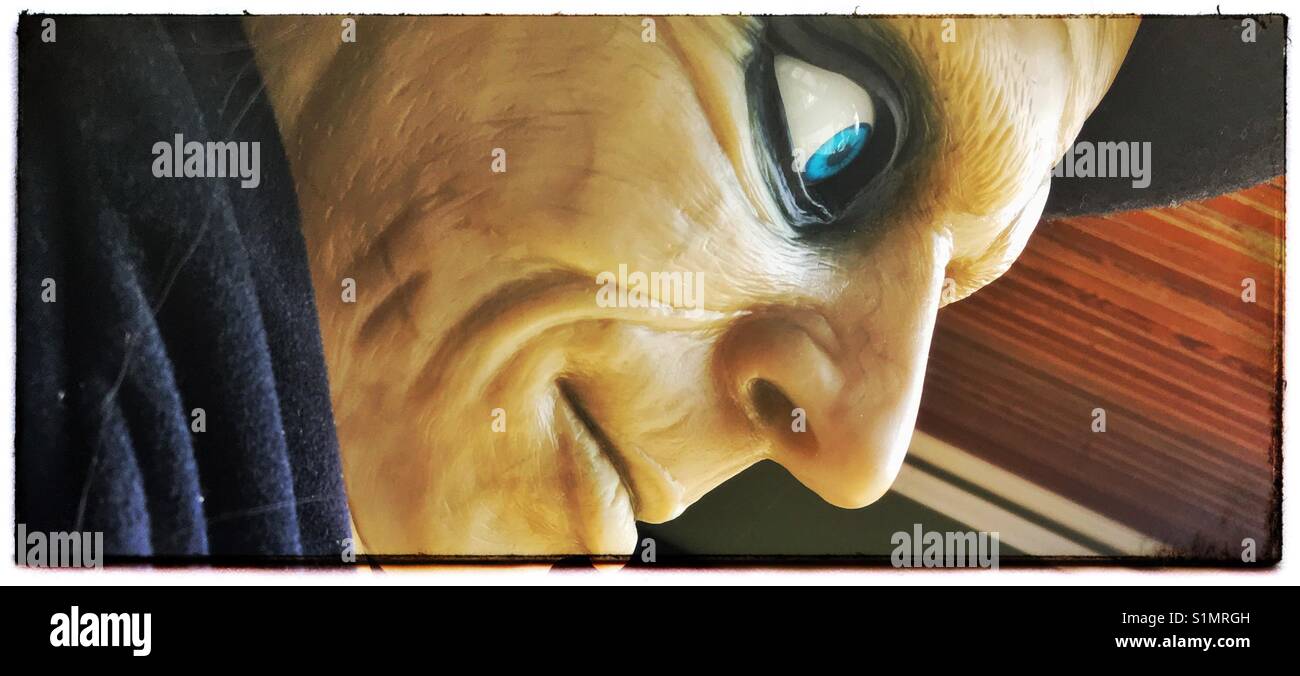Creepy face hi-res stock photography and images - Alamy