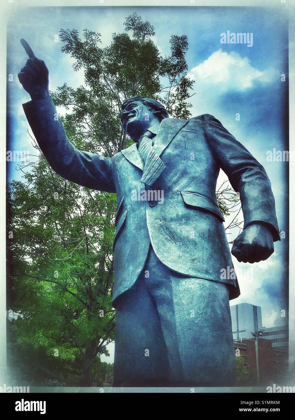 Sir bobby robson statue hi-res stock photography and images - Alamy