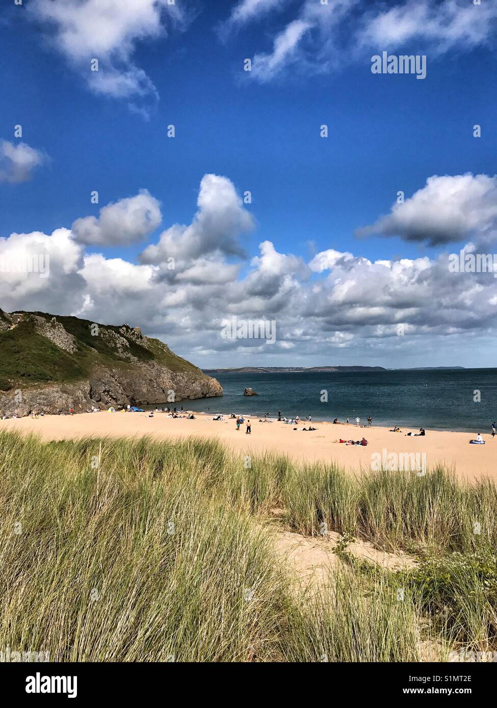 The beach at Barafundle Bay, Pembrokeshire, Wales Stock Photo - Alamy