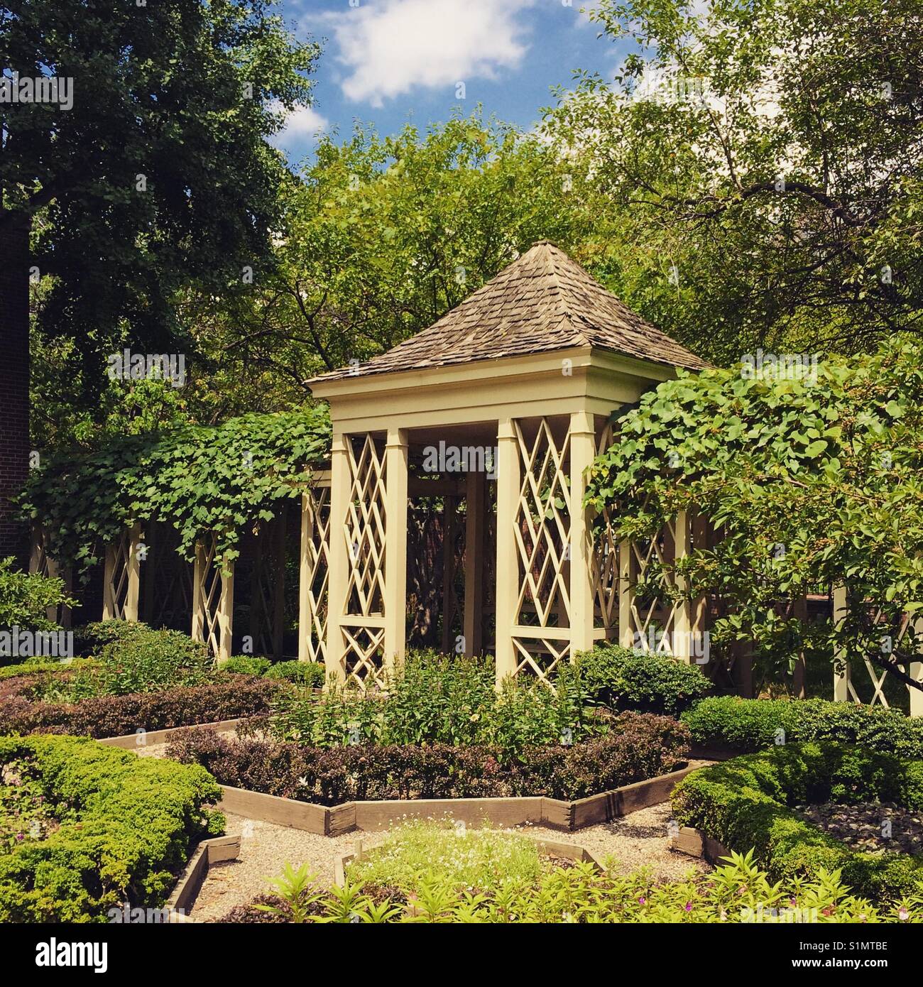 18th Century Garden, Old City, Philadelphia, Pennsylvania Stock Photo ...