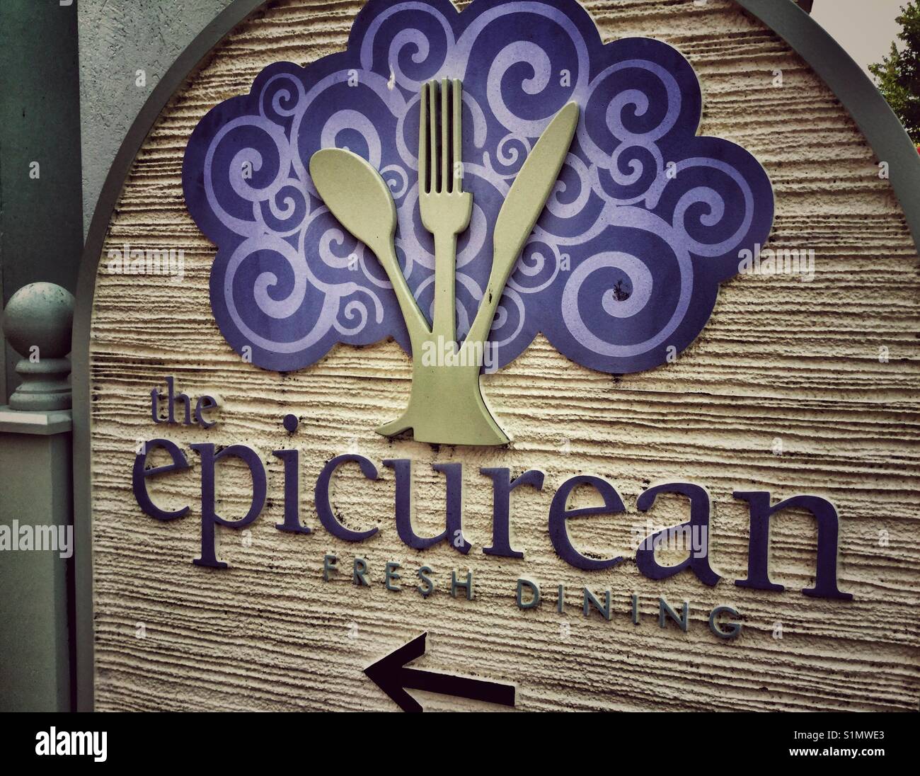 Restaurant sign with cutlery hi-res stock photography and images - Alamy