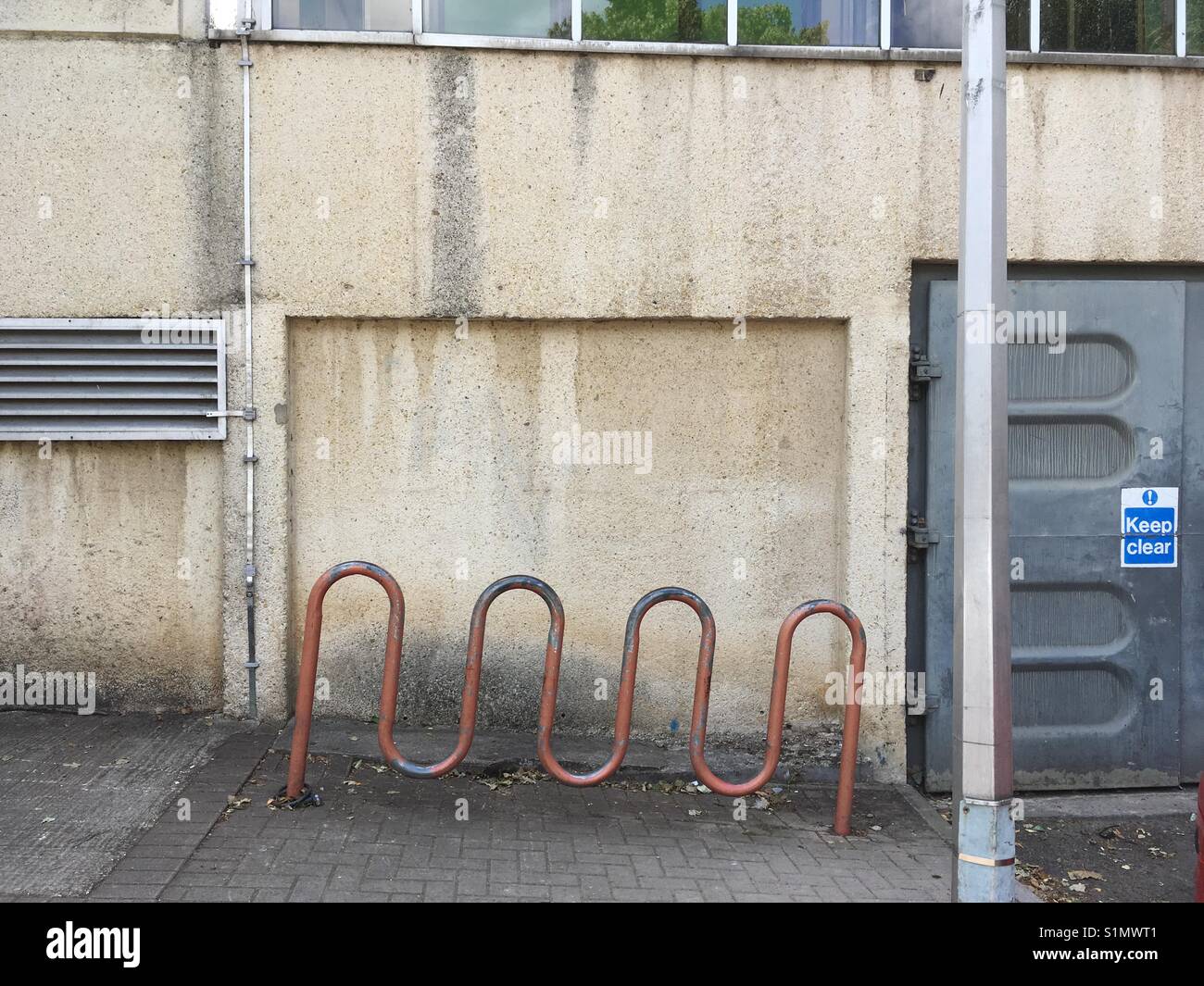 Bendy cycle rack Stock Photo - Alamy