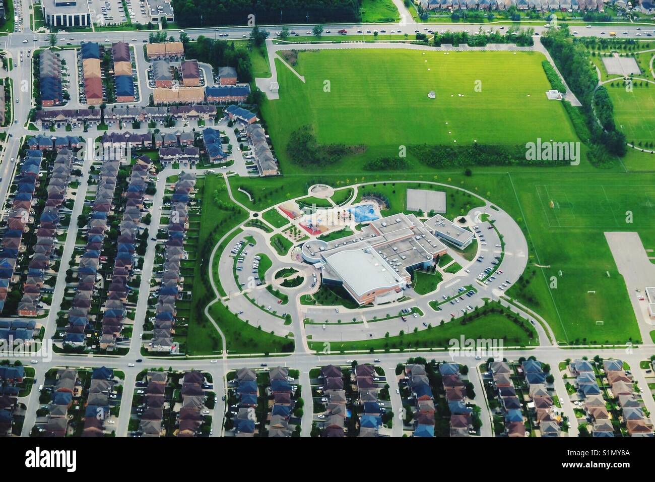 Toronto urban sprawl hi-res stock photography and images - Alamy