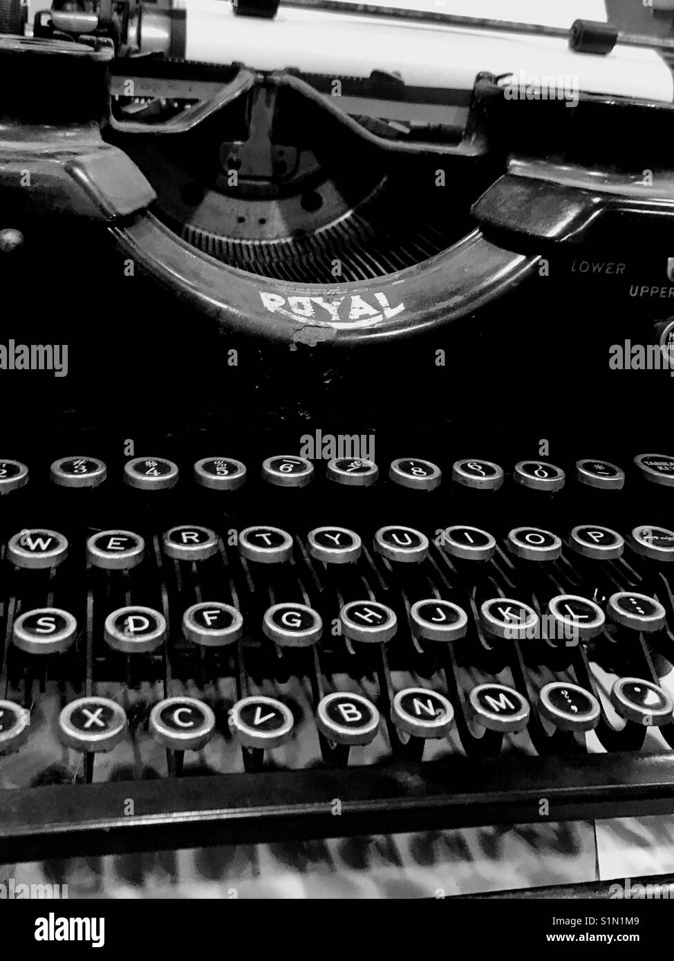 Classic typeface hi-res stock photography and images - Alamy