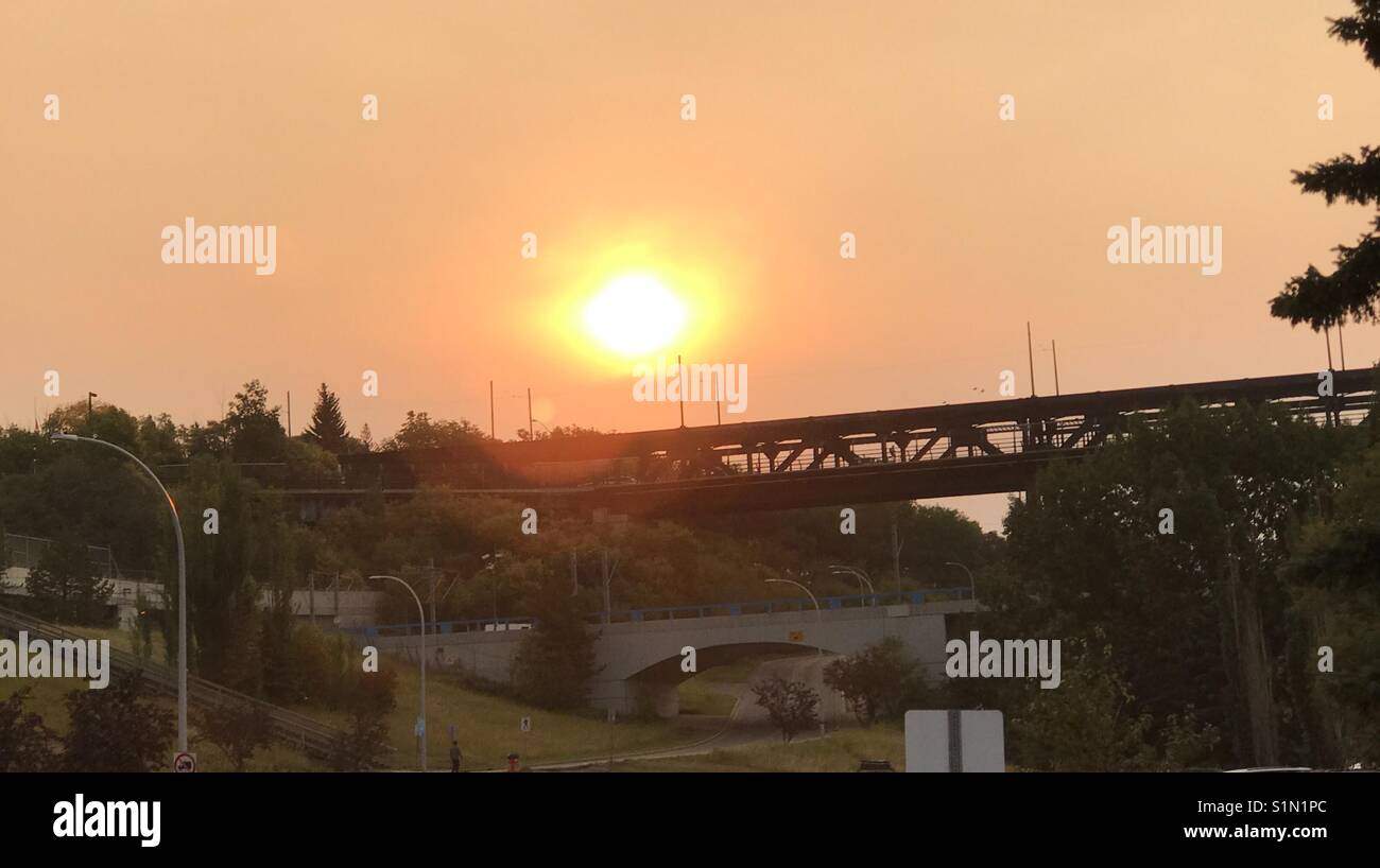 Edmonton sunrise hi-res stock photography and images - Alamy