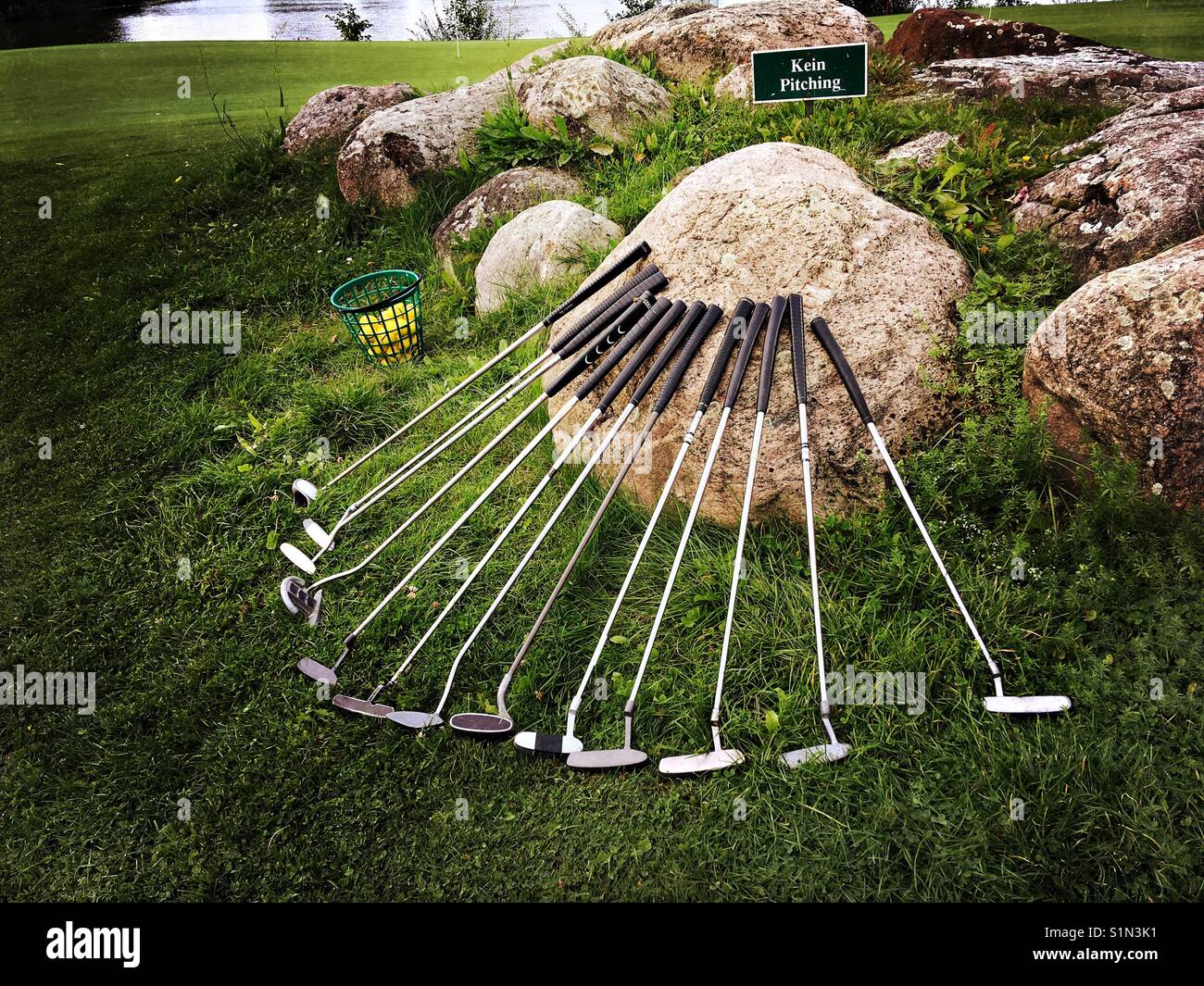 Golf putters hi-res stock photography and images - Alamy
