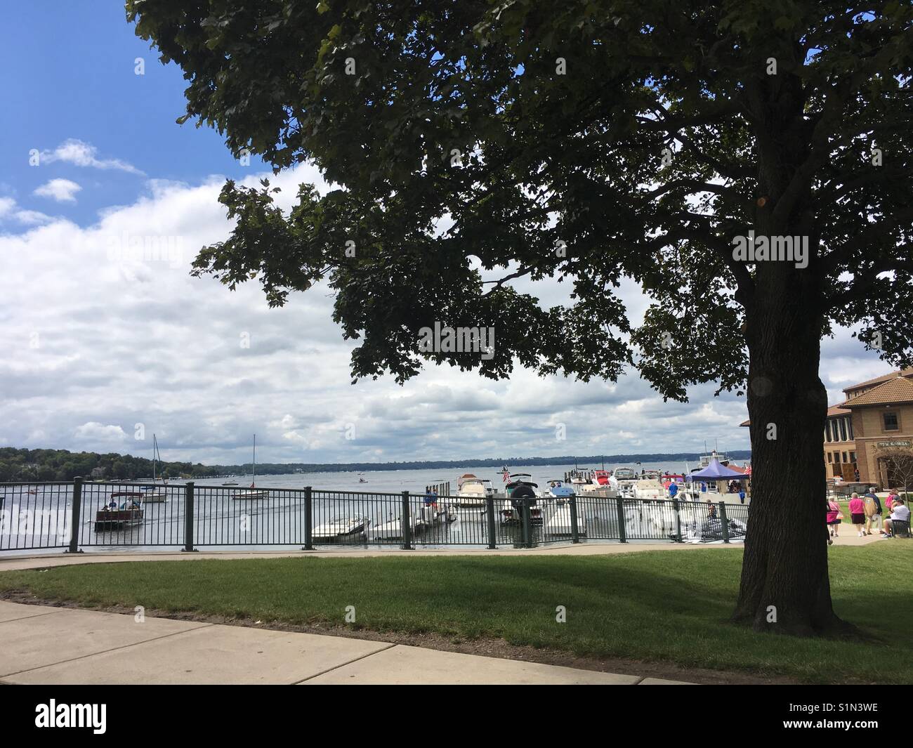 Lake geneva wisconsin hi-res stock photography and images - Alamy