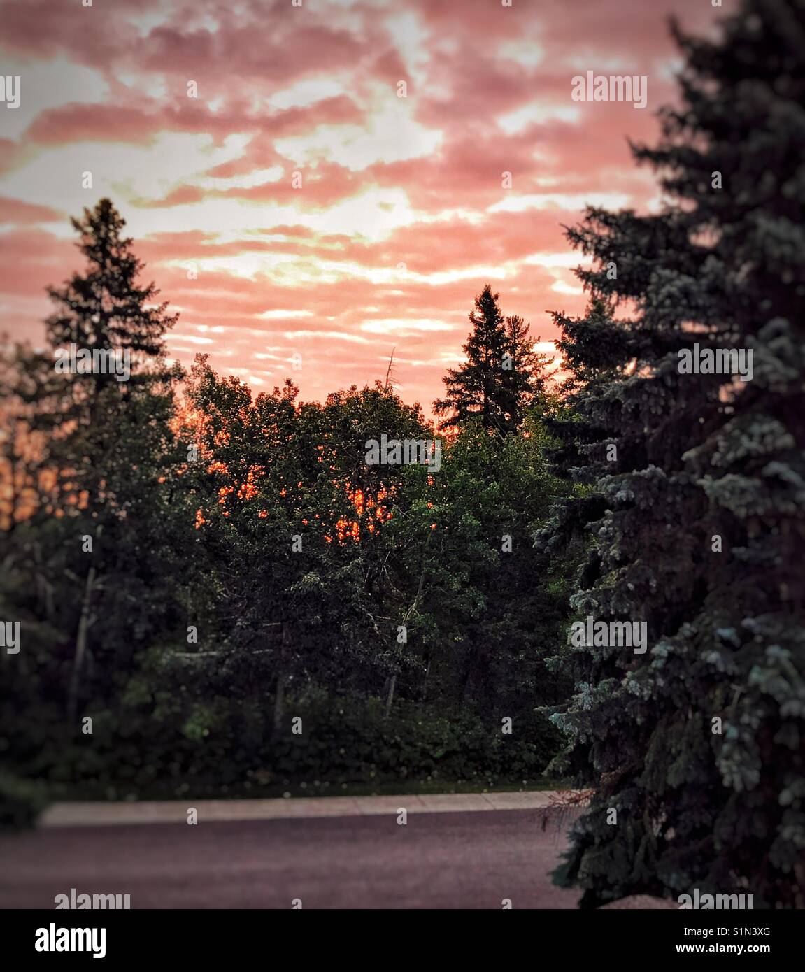 Edmonton sunrise hi-res stock photography and images - Alamy