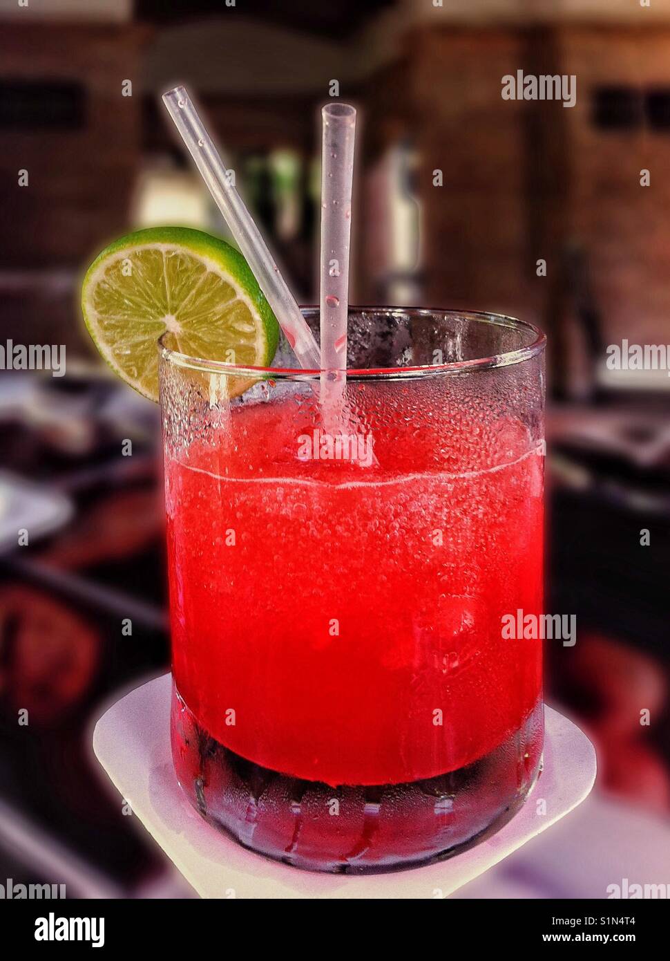 Gin time hi-res stock photography and images - Alamy