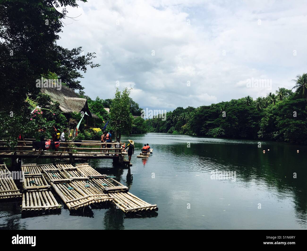 Philippines canoe hi-res stock photography and images - Alamy