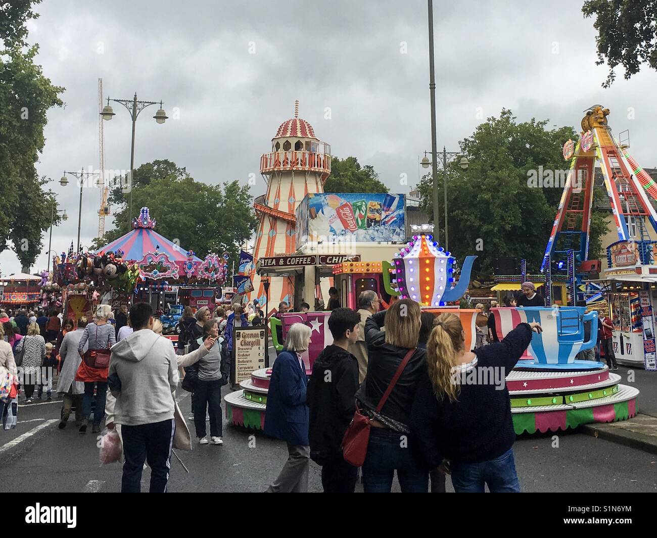 Fairground oxfordshire hi-res stock photography and images - Alamy