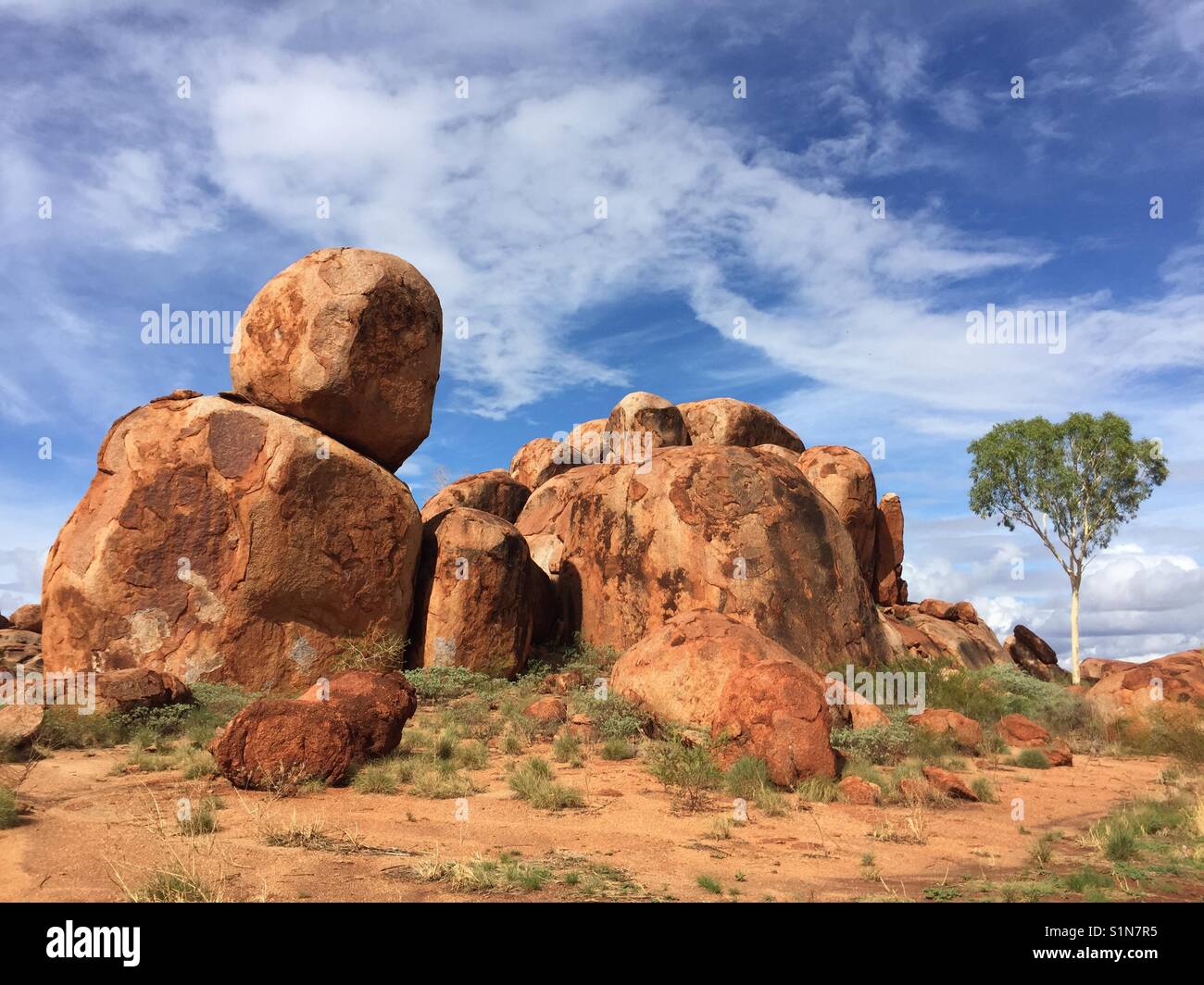 Devils marbles Australia Stock Photo - Alamy