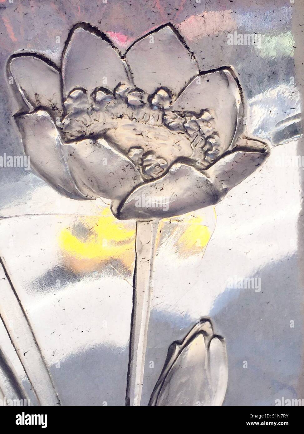 Lalique glass hi-res stock photography and images - Alamy