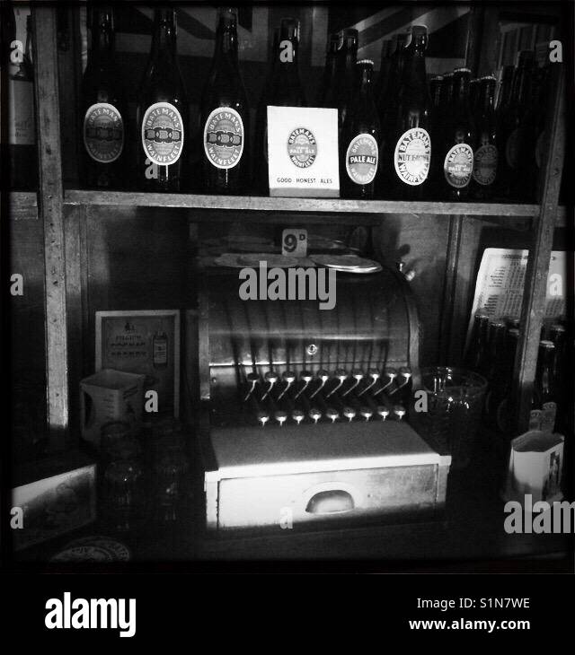 Old till hi-res stock photography and images - Alamy