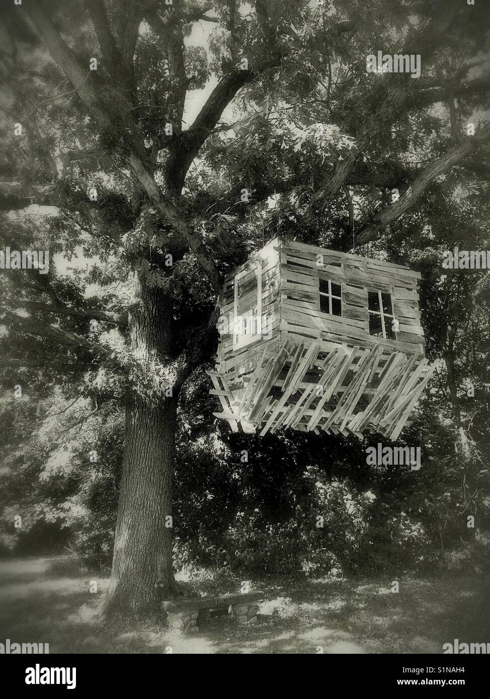 Upside house hi-res stock photography and images - Alamy