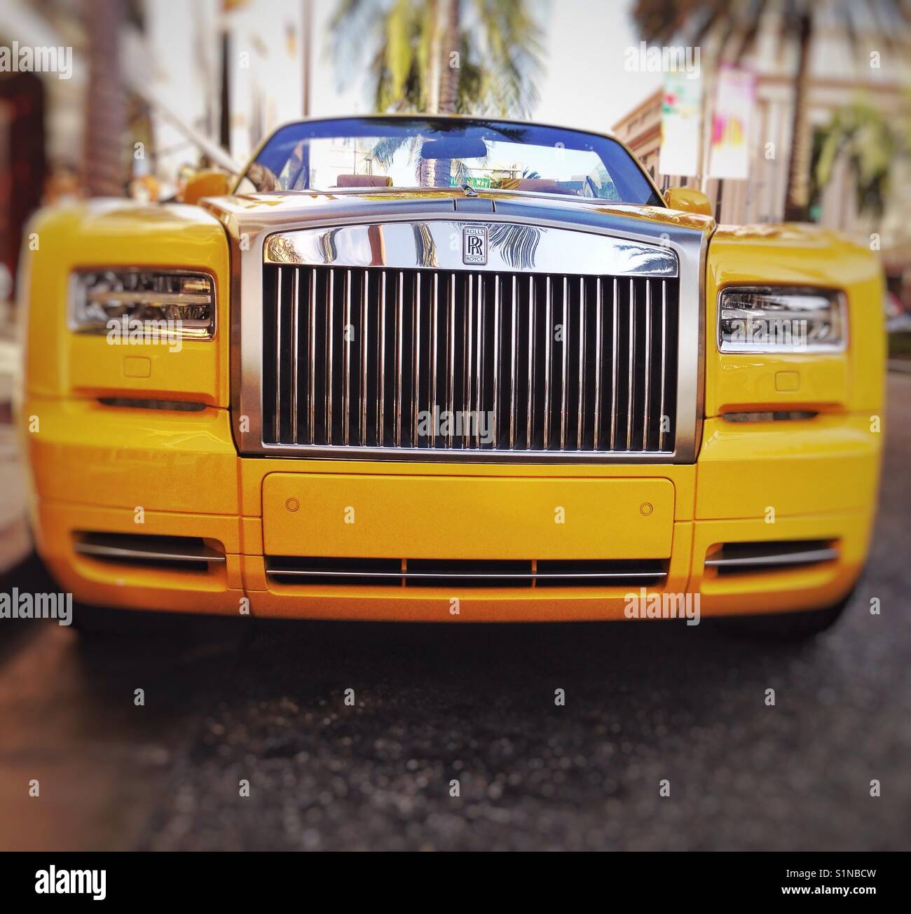 Yellow Cars High Resolution Stock Photography and Images - Alamy